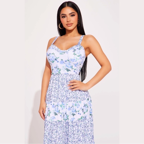 Almost Famous | Dresses | Almost Famous Midi Dress Sleeveless Padded ...